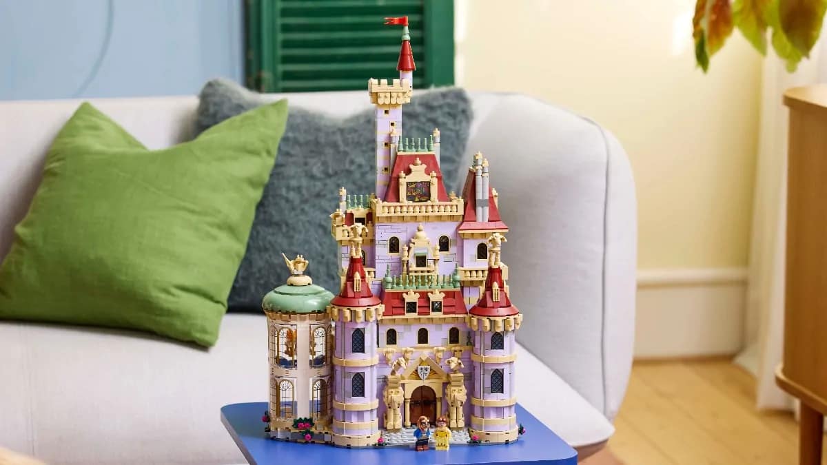 LEGO Disney 43263 Beauty and the Beast Castle: An Enchanting Build for ...